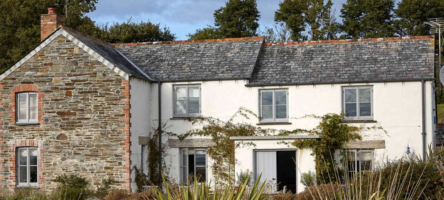 8 British cottages for a wintery seaside getaway - The Spaces