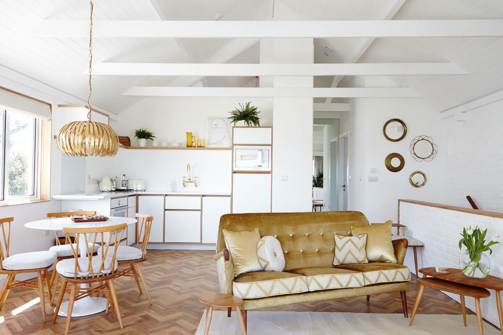 8 British cottages for a wintery seaside getaway - The Spaces