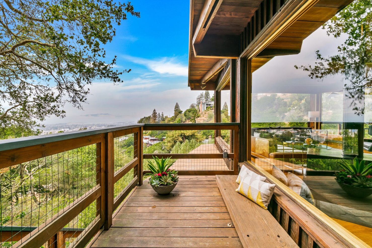 Midcentury Berkeley treehouse lists for $1.4m - The Spaces