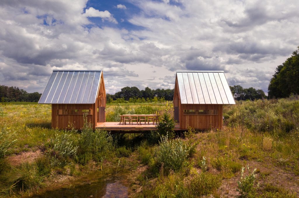 Cabin Anna is a shapeshifting Dutch retreat that slides into new ...