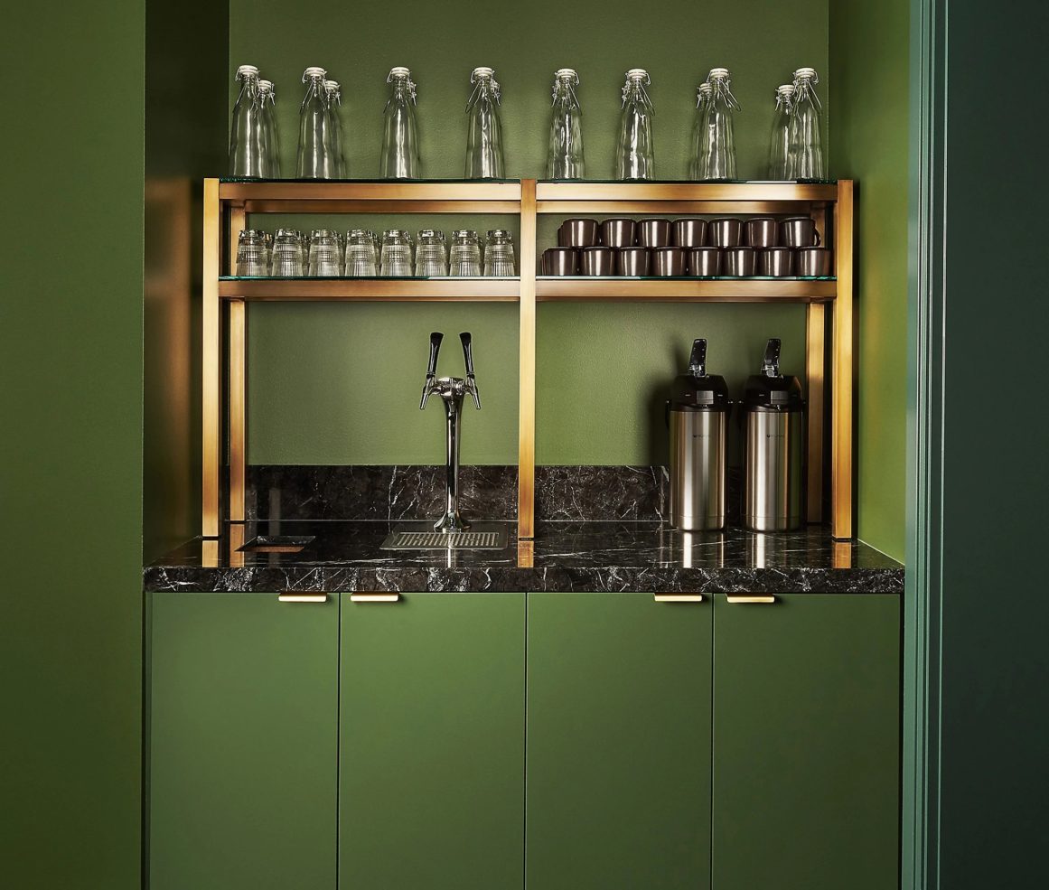 Chicago’s Chief members club is saturated in jewel tones - The Spaces