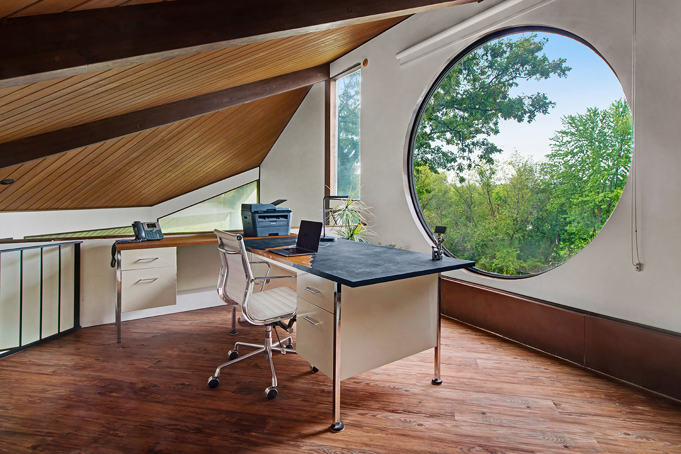 Harry Weese-designed woodland home outside Chicago asks for $899k - The ...