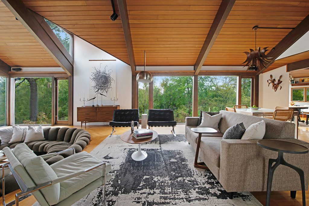 Harry Weese-designed woodland home outside Chicago asks for $899k - The ...