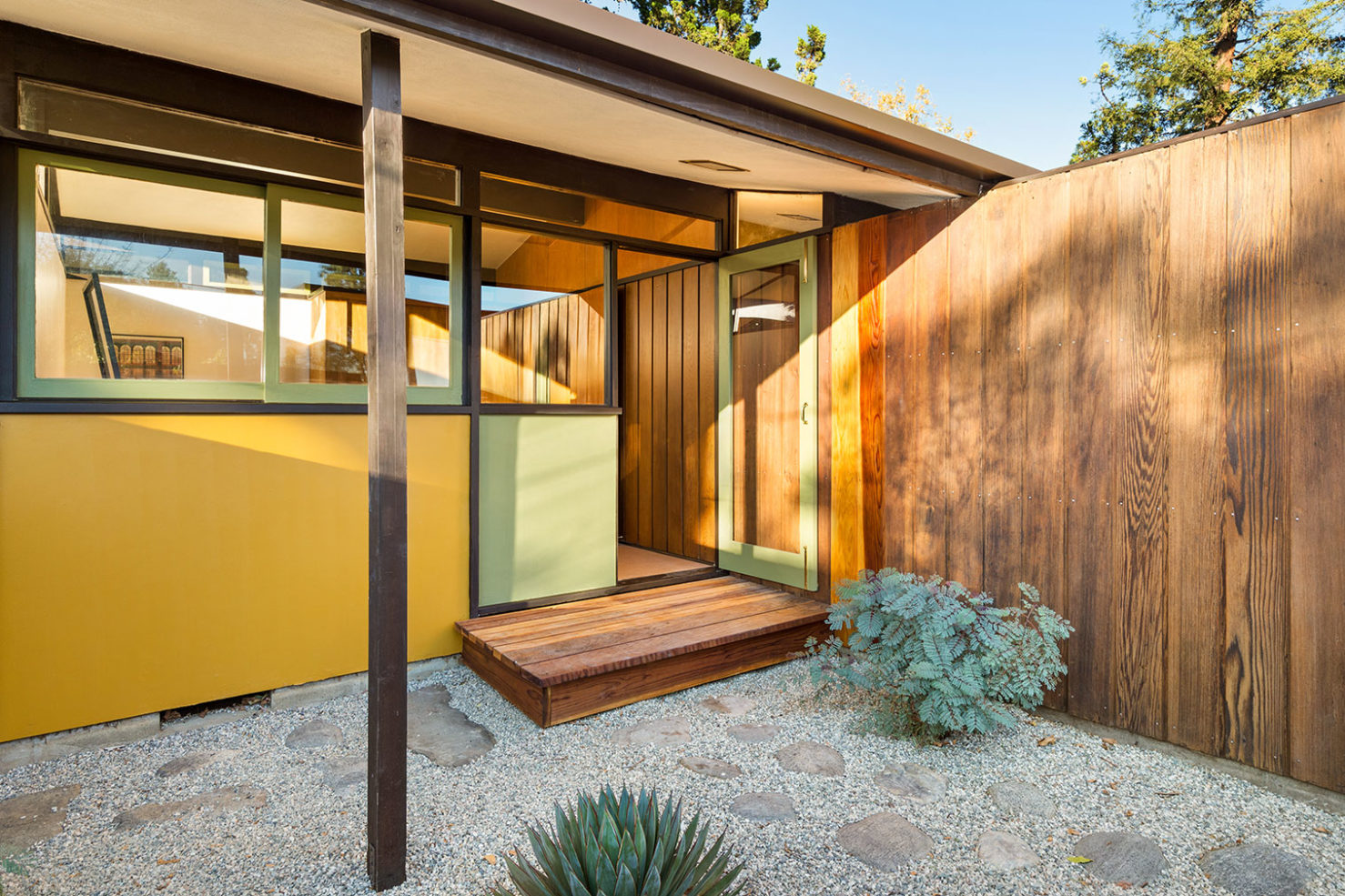 Midcentury post-and-beam gets a HabHouse restoration in LA County