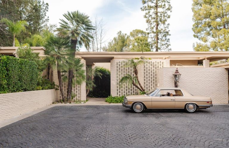 California compound by 'Architect to the Stars’ Hal Levitt lists for $6 ...