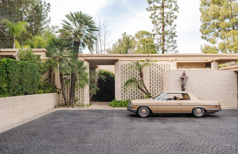 California compound by 'Architect to the Stars’ Hal Levitt lists for $6 ...