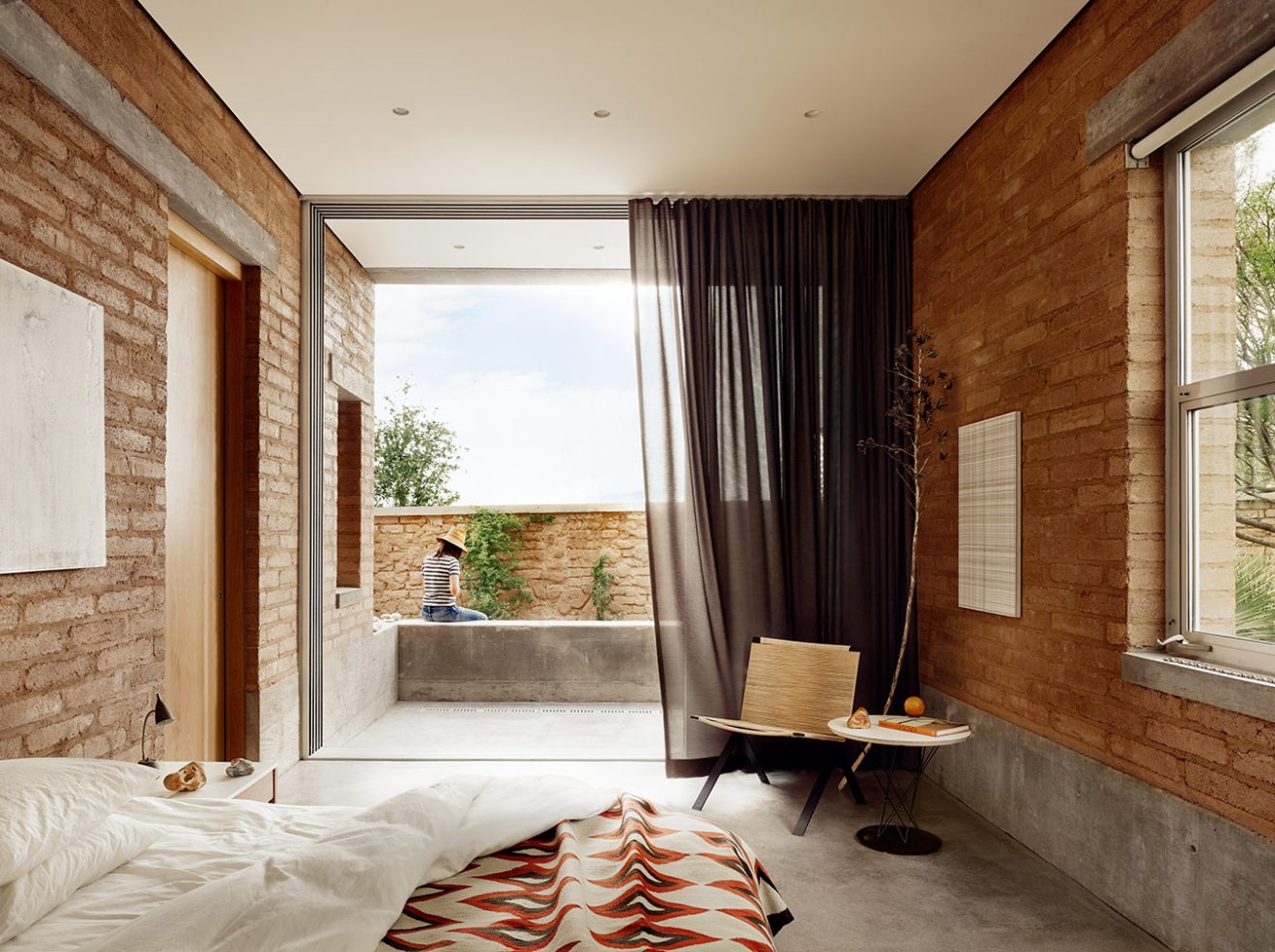 Minimalist Marfa compound lists for $3.5m - The Spaces