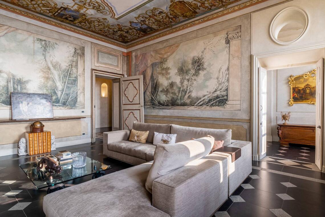 Renovated Rococo apartment asks for €650k outside of Turin
