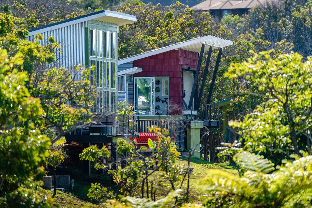 Off-grid Hawaiian art farm lists for $4m - The Spaces
