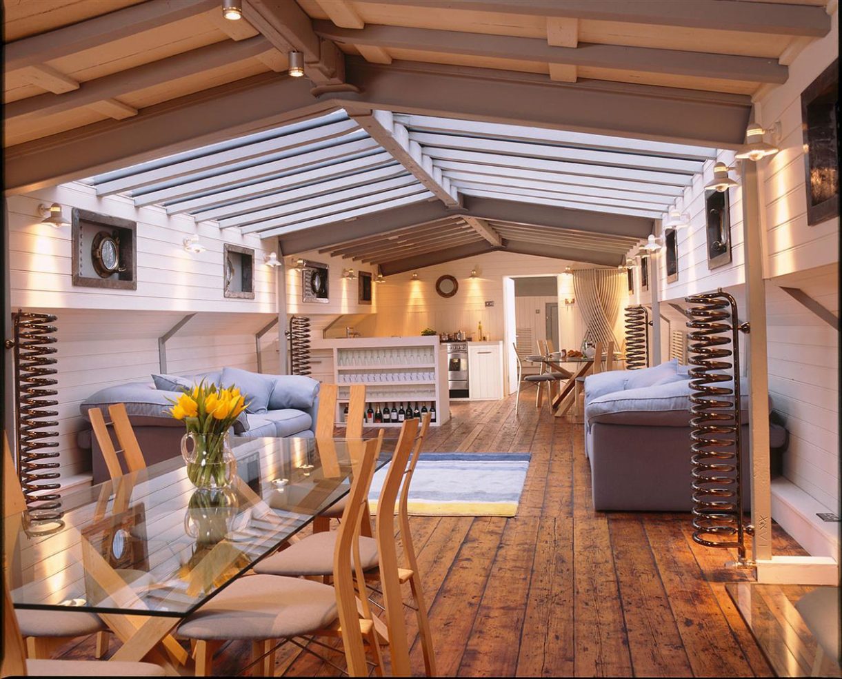 5 floating homes for sale right now in London - The Spaces
