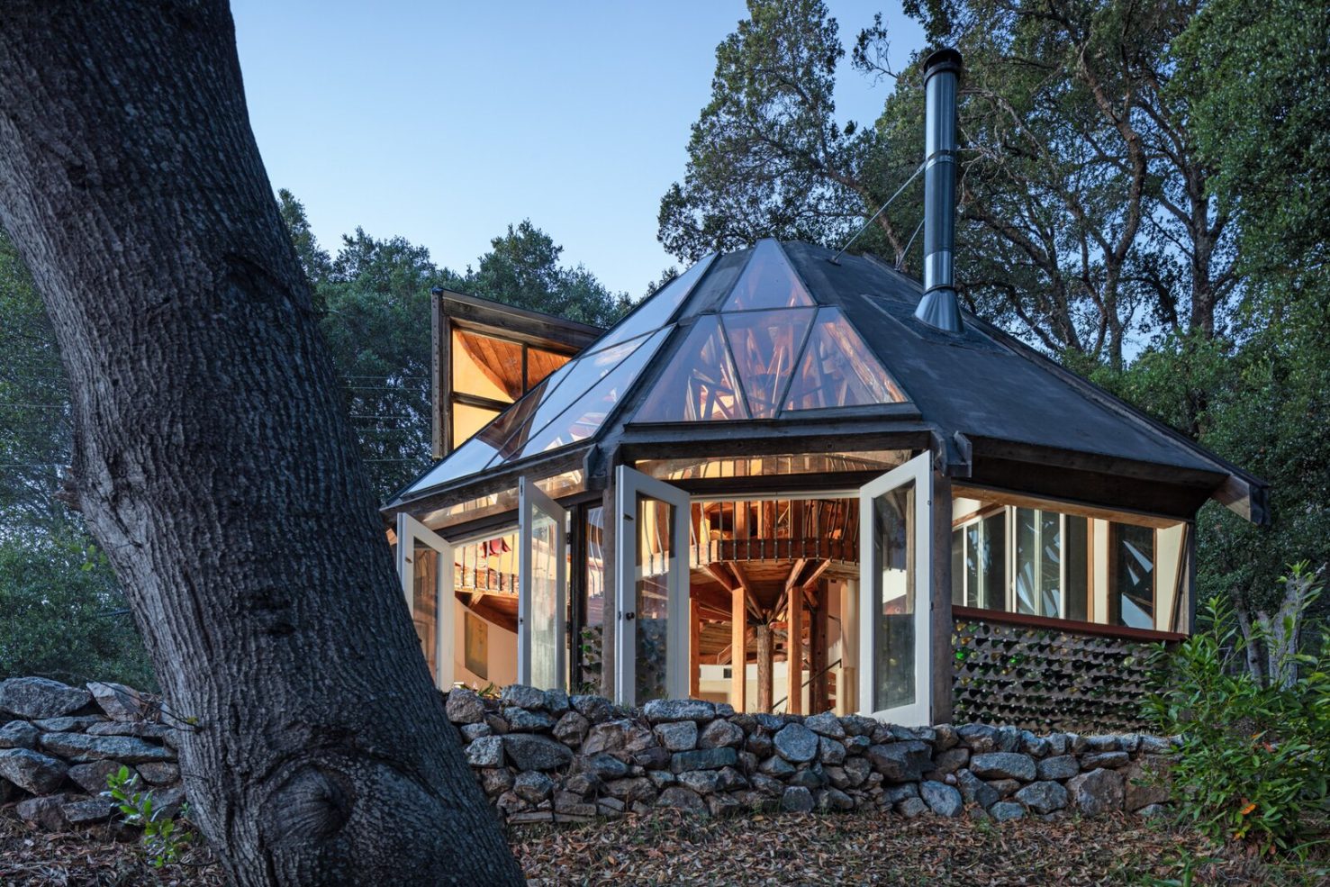 Architect Mickey Muennig’s eccentric Big Sur home is for sale - The Spaces