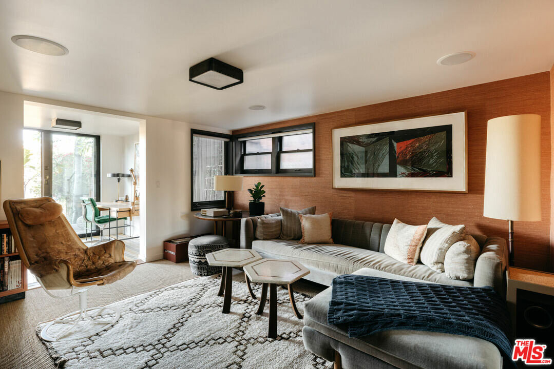 Lofty LA prefab by Kenneth Lind asks for $1.75m - The Spaces