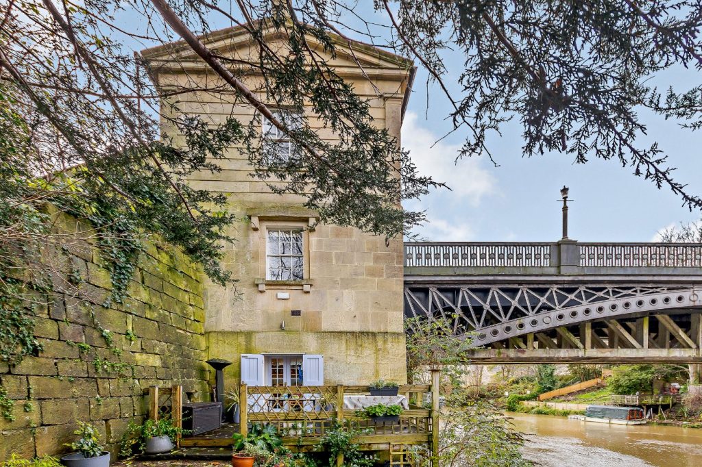 5 beautiful Bath properties for sale right now - The Spaces