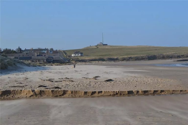 Rugged Northumbrian beach shack asks for £85,000 - The Spaces