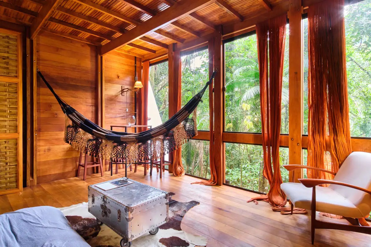 An architect's treetop retreat communes with the monkeys - The Spaces