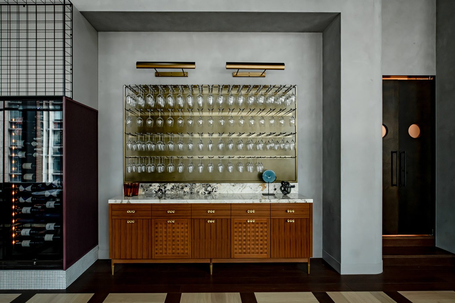 Luchetti Krelle brings breezy Brazilian modernism to this rooftop Tokyo ...