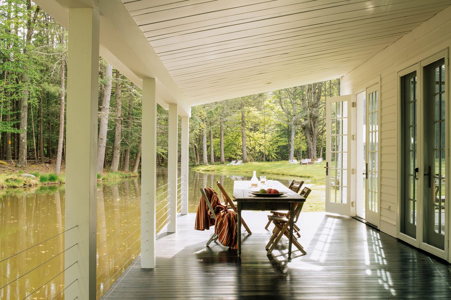 Floating New York farmhouse asks for $2.875m - The Spaces