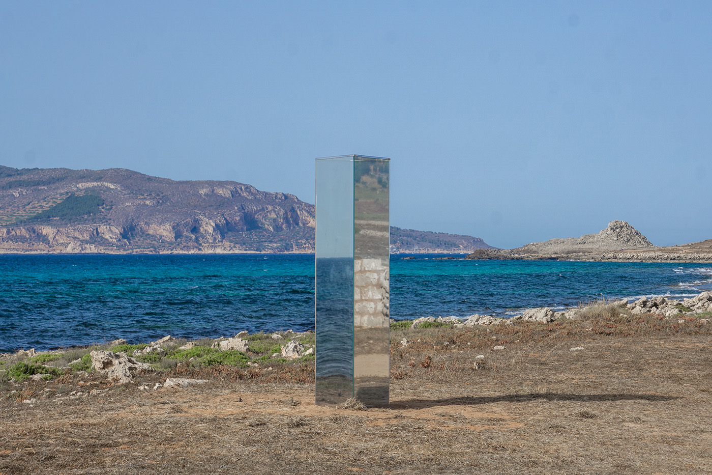 Edoardo Dionea Cicconi conjures the Northern Lights on Favignana island