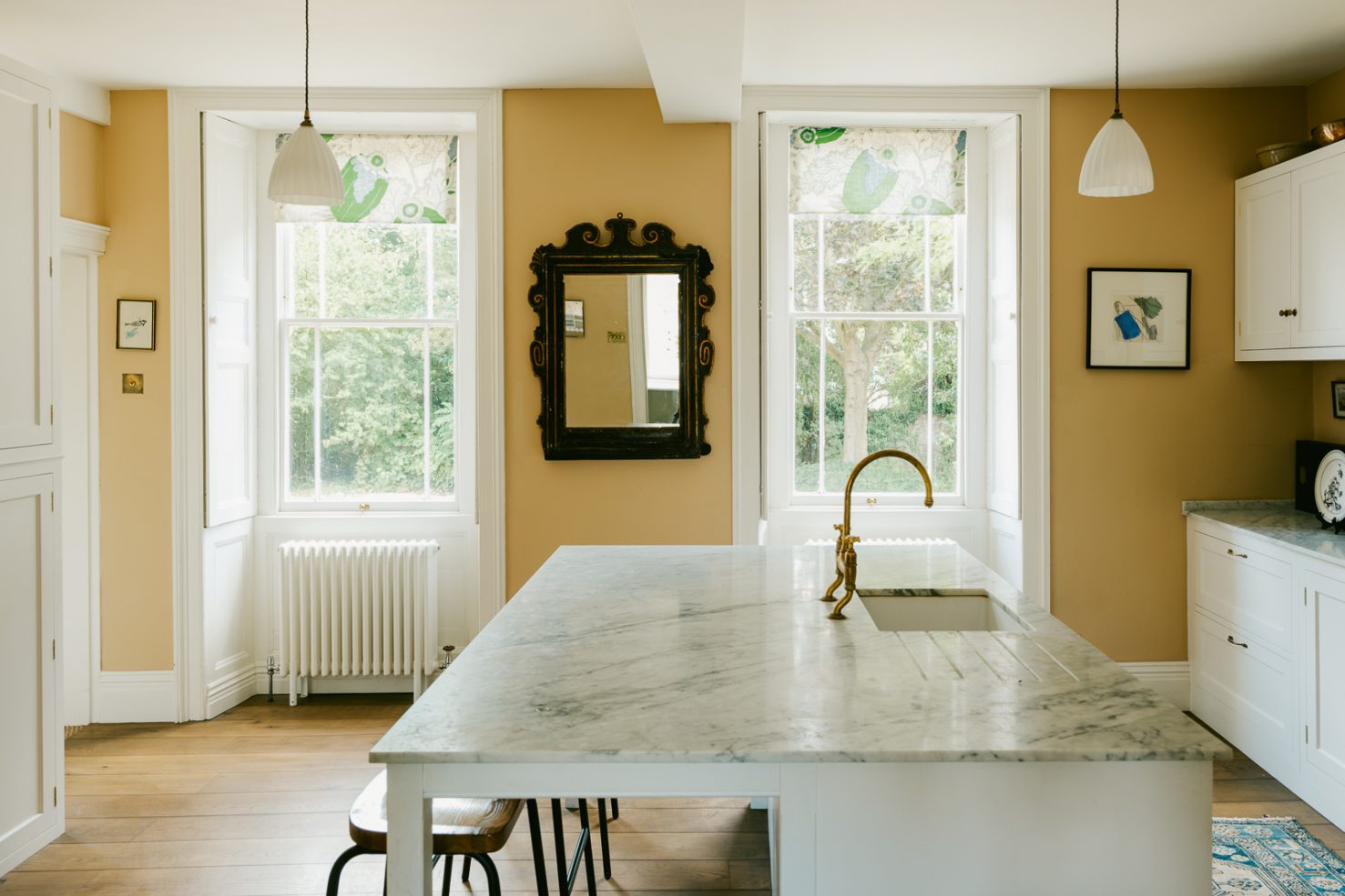 Soothing pinks set the tone inside this renovated Georgian manor in ...