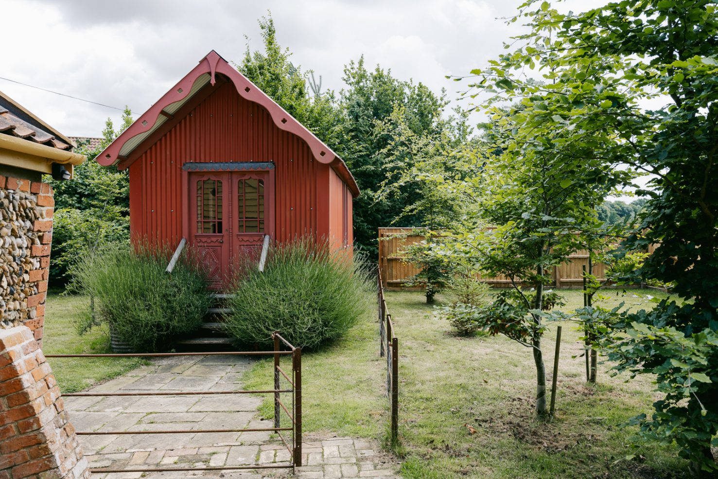 Rustic Suffolk farmhouse celebrates its heritage bones via soft minimalism