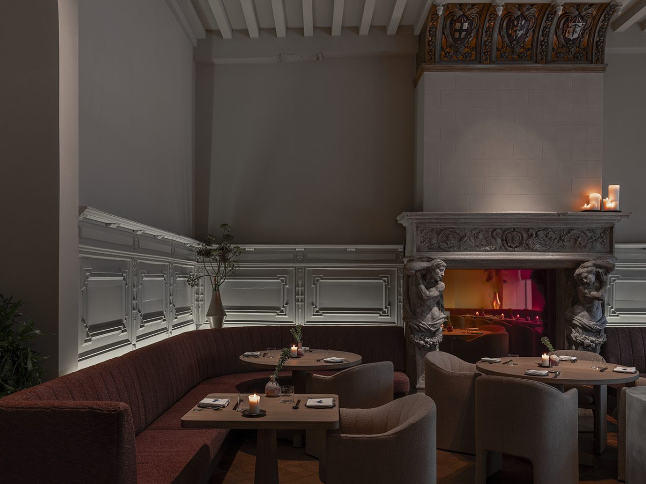 Antwerp restaurant Blueness defies its name with subdued classical ...