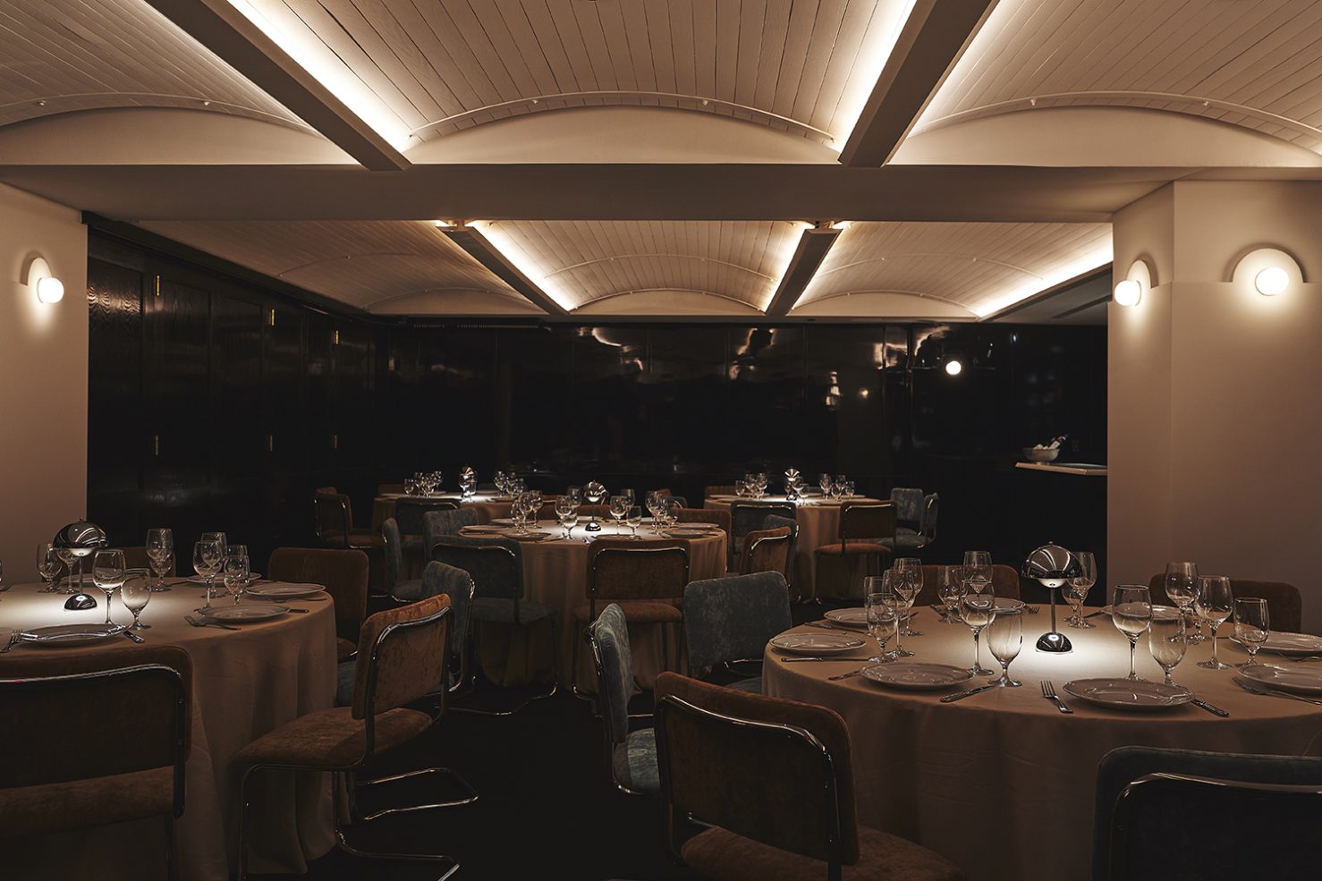 Al Coro reframes classic Italian dining through a moody Manhattan lens ...