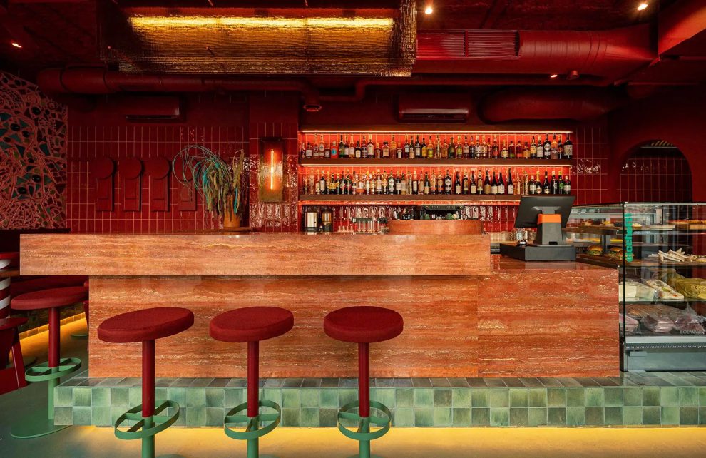 Al Coro reframes classic Italian dining through a moody Manhattan lens ...
