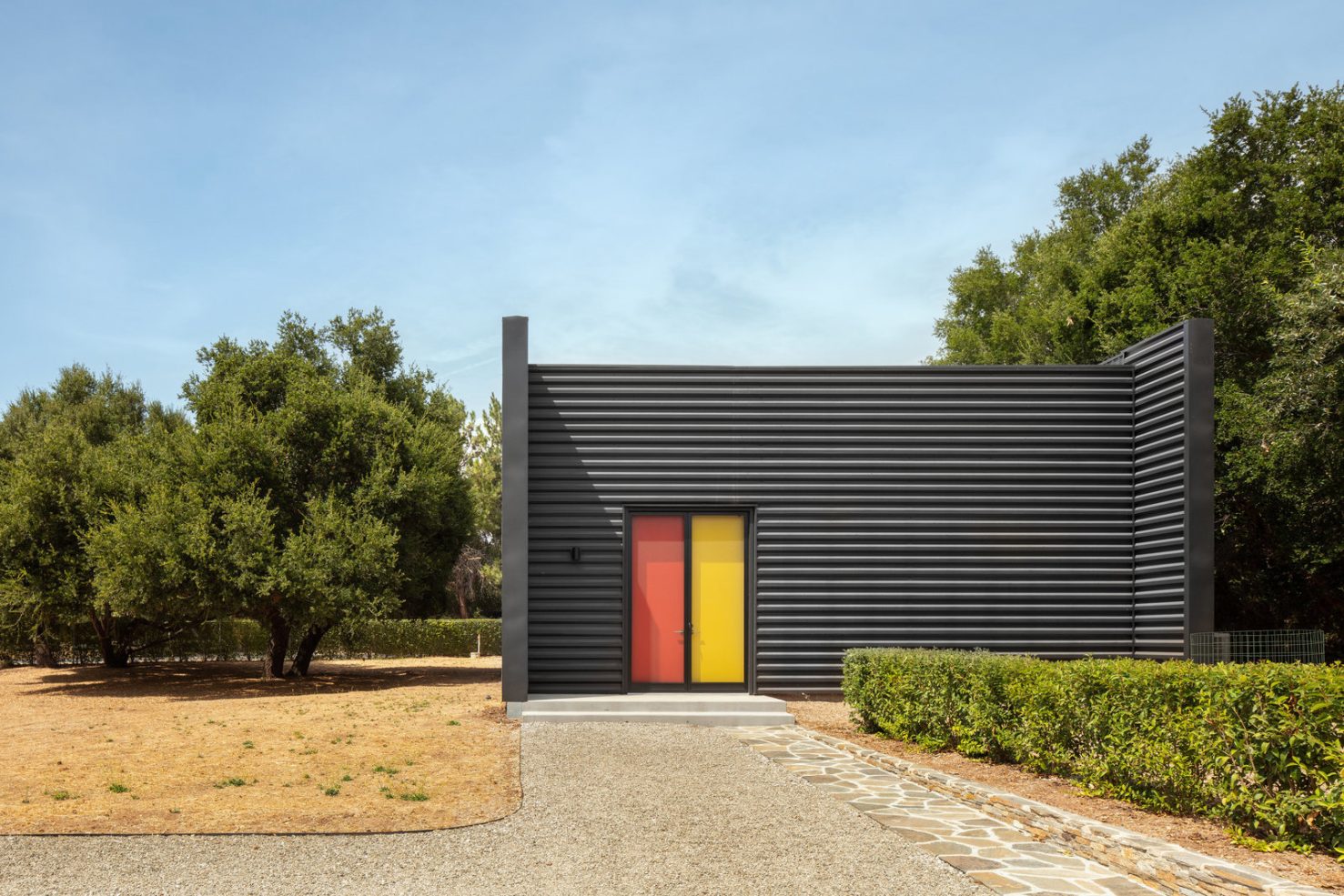 Peek inside architect Scott Johnson's Wall House – for sale in Ojai ...