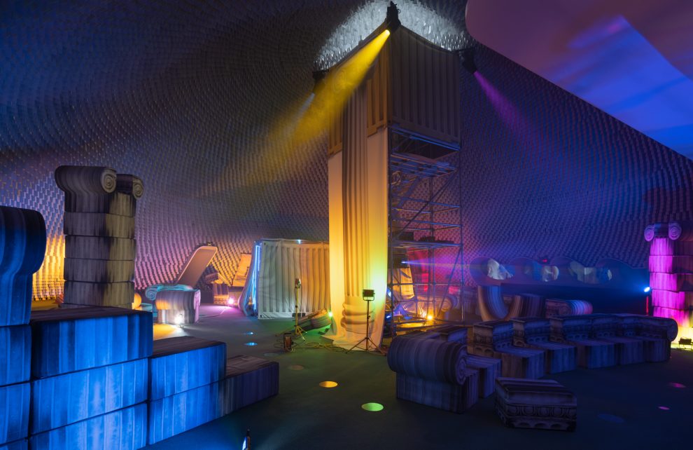 Superblue Miami opens with show featuring teamLAB, Es Devlin and James ...