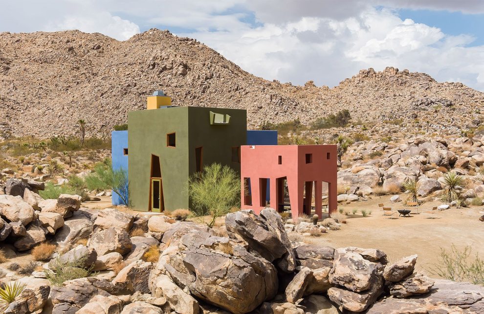An invisible house is for rent in Joshua Tree, California - The Spaces
