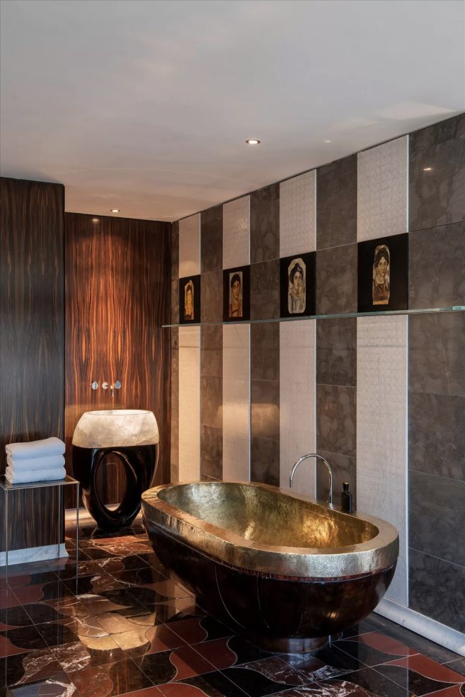 Artist Mark Humphrey's London flat is a living artwork - The Spaces