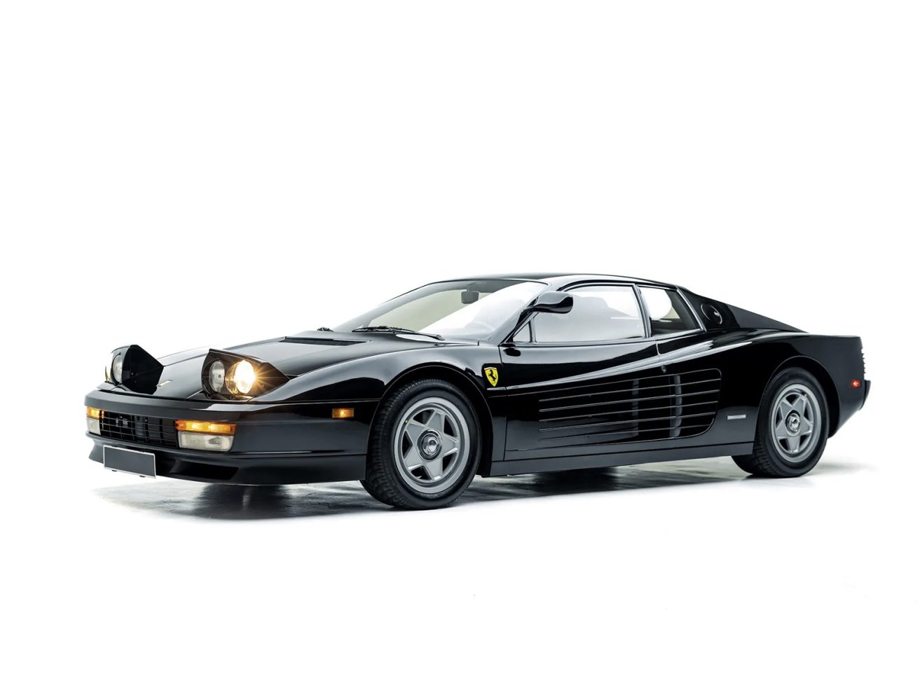 5 rare Ferrari Testarossas will headline RM Sotheby's Villa Erba ...