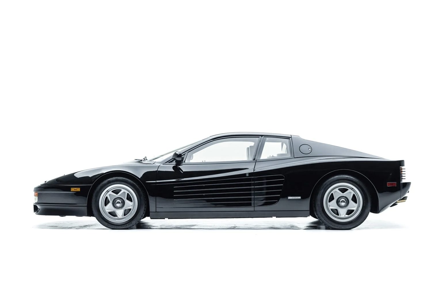 5 rare Ferrari Testarossas will headline RM Sotheby's Villa Erba ...