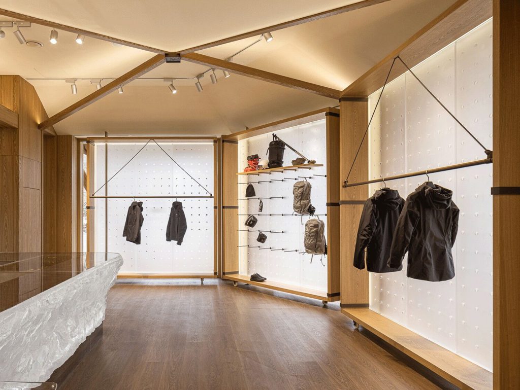 This Arc’teryx ski store is designed to be a ‘campfire in the snow ...