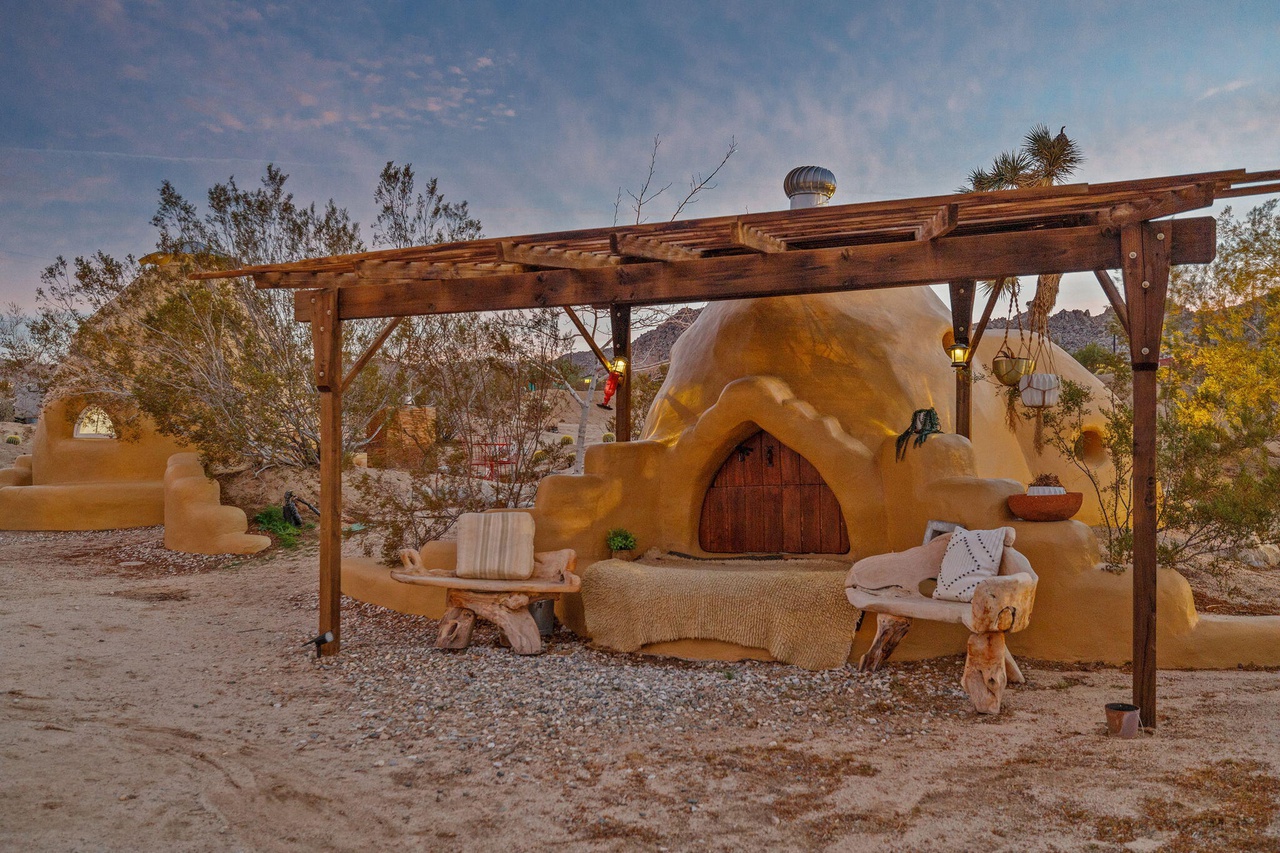 A Star Wars-esque dome home has hit the market in California - The Spaces