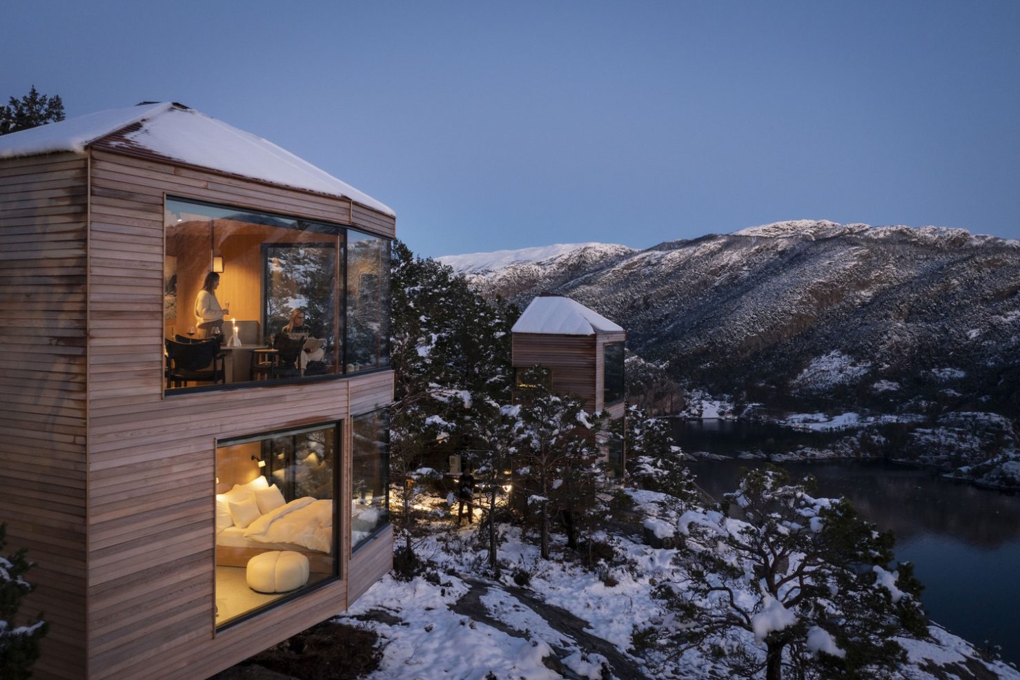 Snøhetta reveals its new fjord-side cabins in Norway