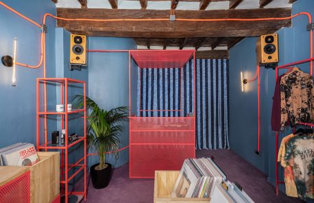 Rome record store Sounds Familiar is a place to ‘wile away and get lost ...