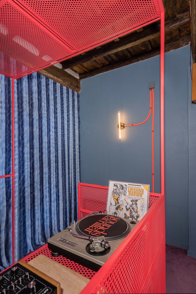 Rome record store Sounds Familiar is a place to ‘wile away and get lost ...