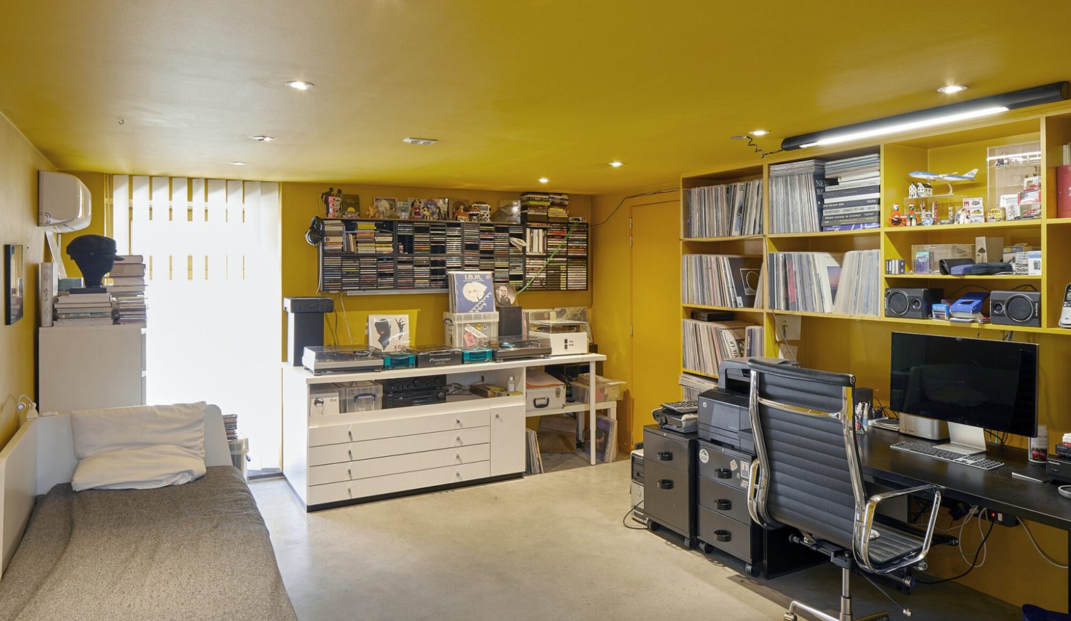 Fashion designer Frieda Degeyter lists her Bruges Loft - The Spaces
