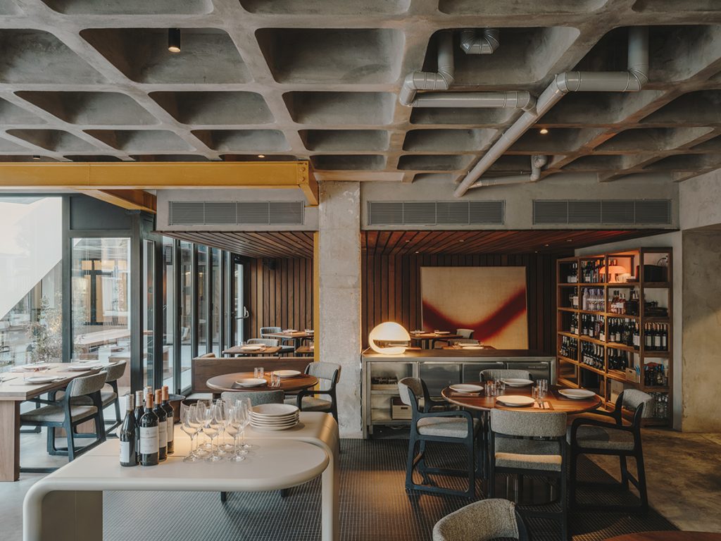 Palma de Mallorca restaurant Brutus leans heavily into brutalism - The ...