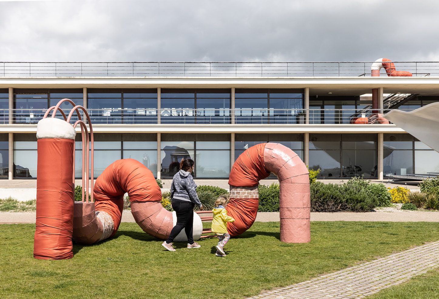 Holly Hendry: inverting space and inspiring wonder - The Spaces