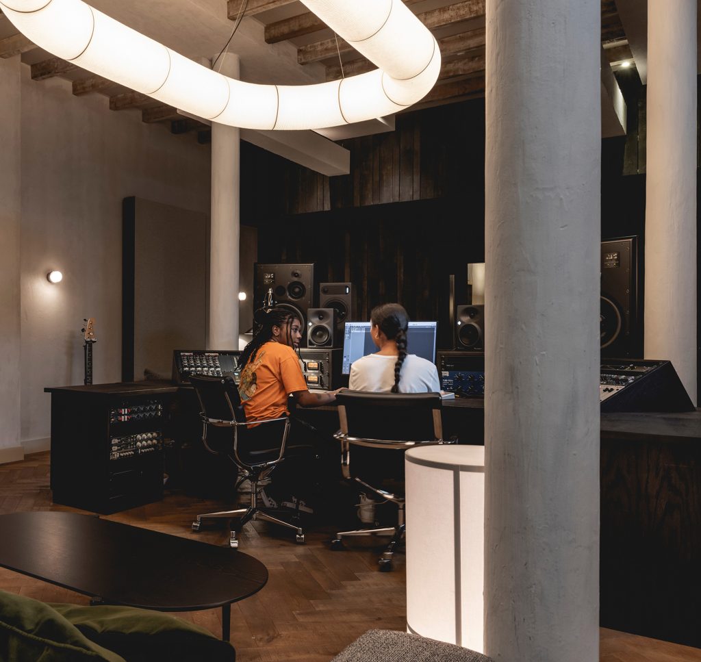 MoreySmith transforms a gin distillery into a subterranean recording studio - The Spaces