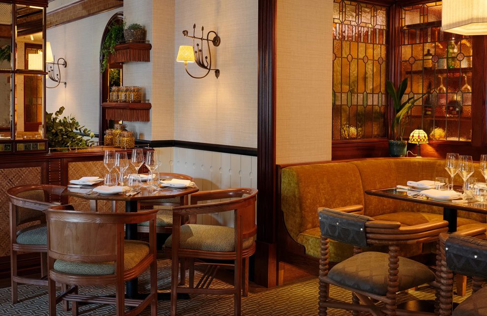 Mumbai cafe interiors are made with cardboard - The Spaces