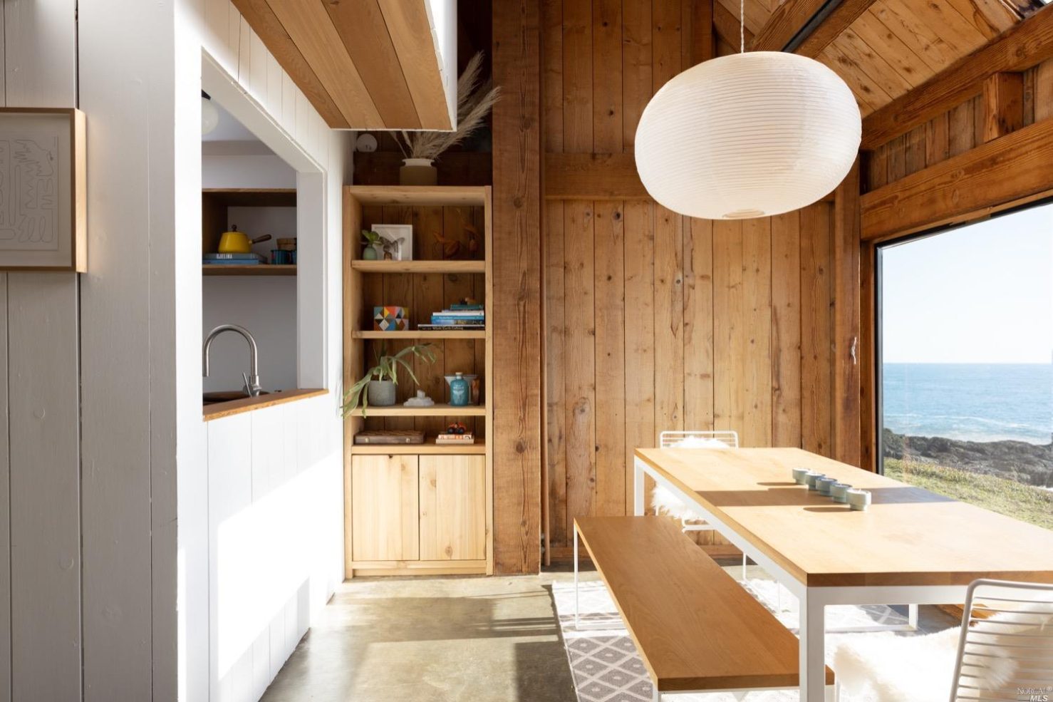 A clifftop Sea Ranch condo asks for $1.7m - The Spaces