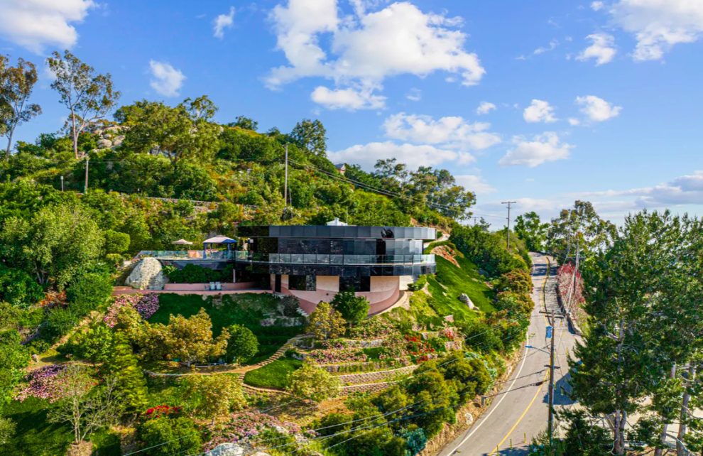 The world’s ‘most famous’ rotating house is for sale in San Diego - The ...