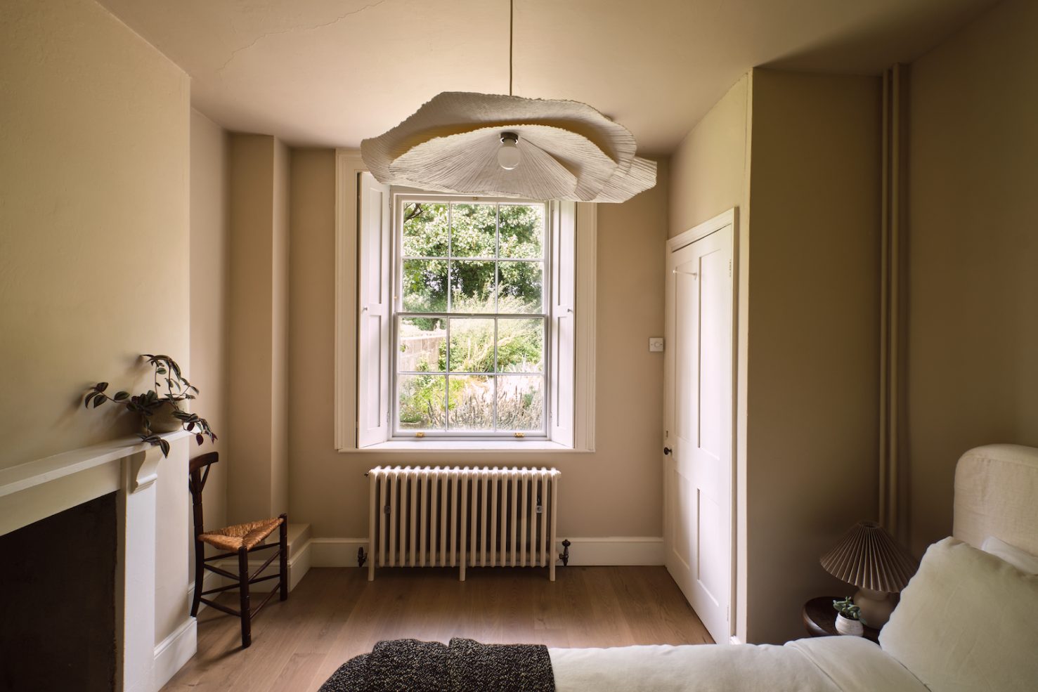 A renovated chapel hits the market in the Cotswolds - The Spaces