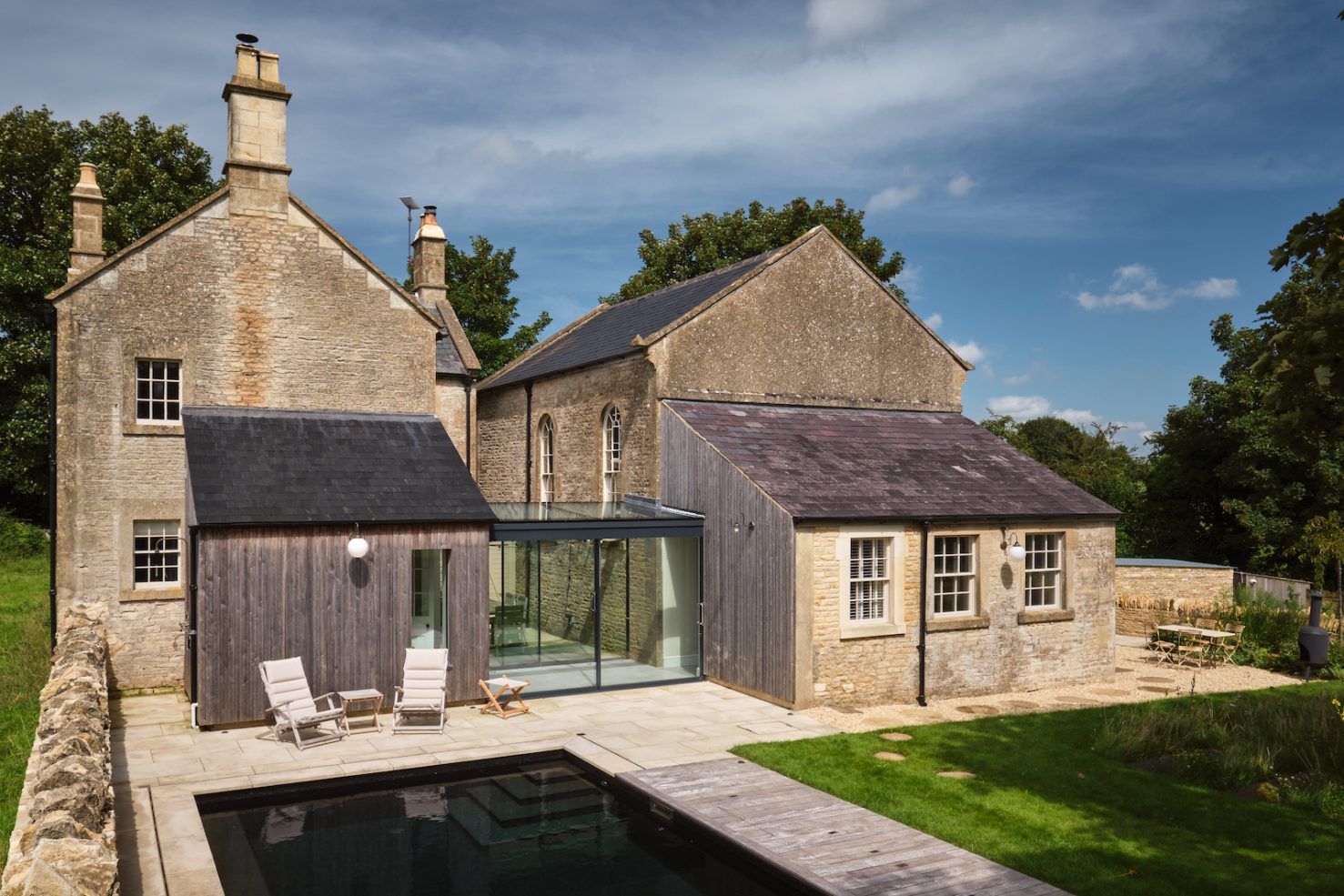 A renovated chapel hits the market in the Cotswolds - The Spaces