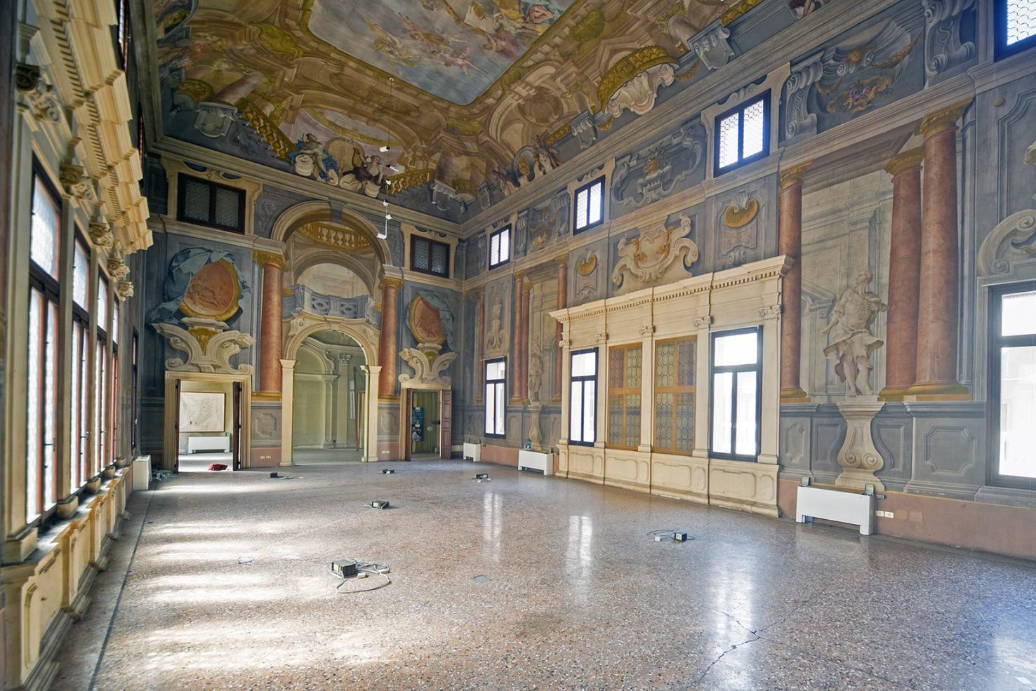 A fresco-filled Vicenzo palazzo asks for €6.8m - The Spaces