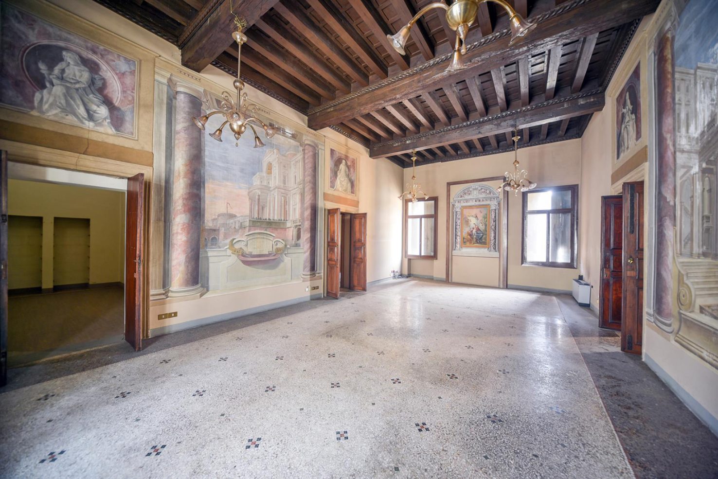 A fresco-filled Vicenzo palazzo asks for €6.8m - The Spaces