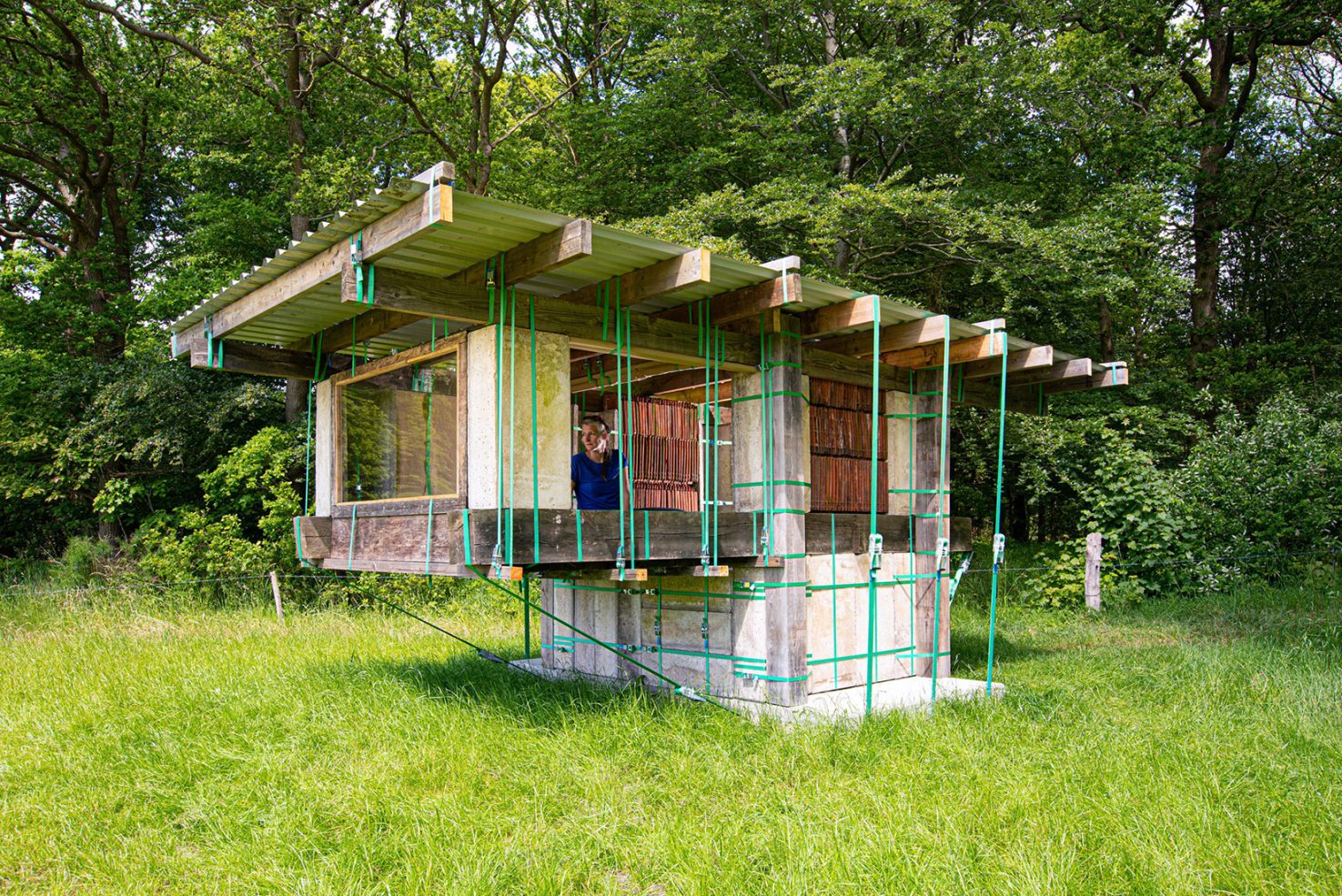 This Netherlands hotel ‘shack’ takes reuse and repurpose to the next ...